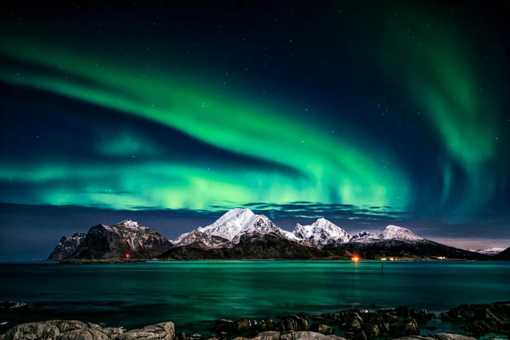 Northern Lights in Murmansk 2026: When and Where to See Them